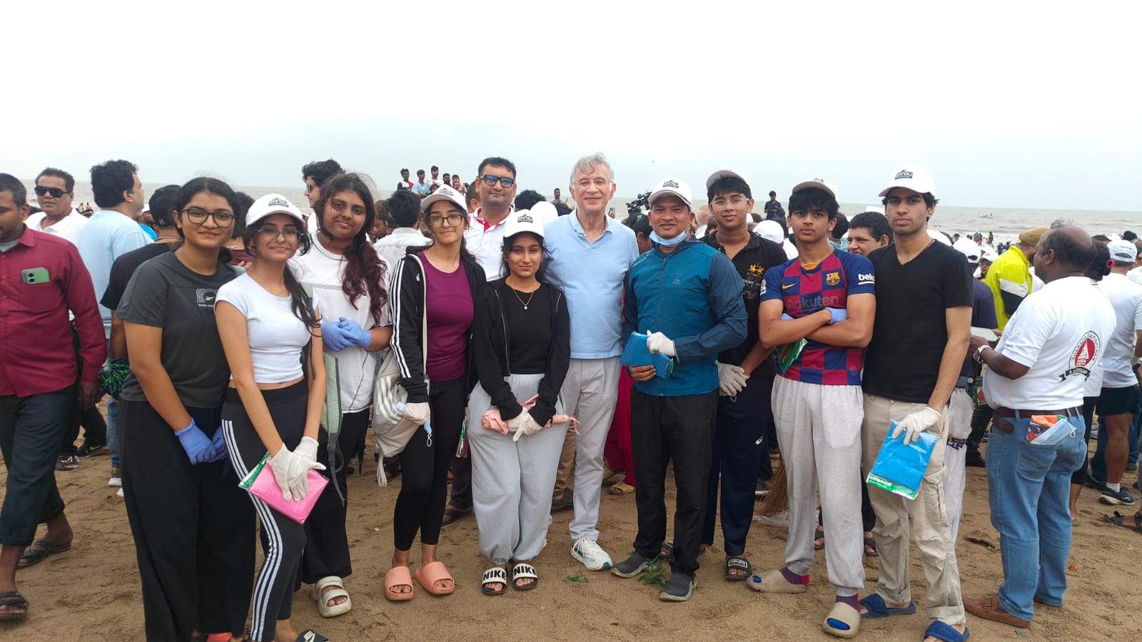 Hiranandani Foundation School