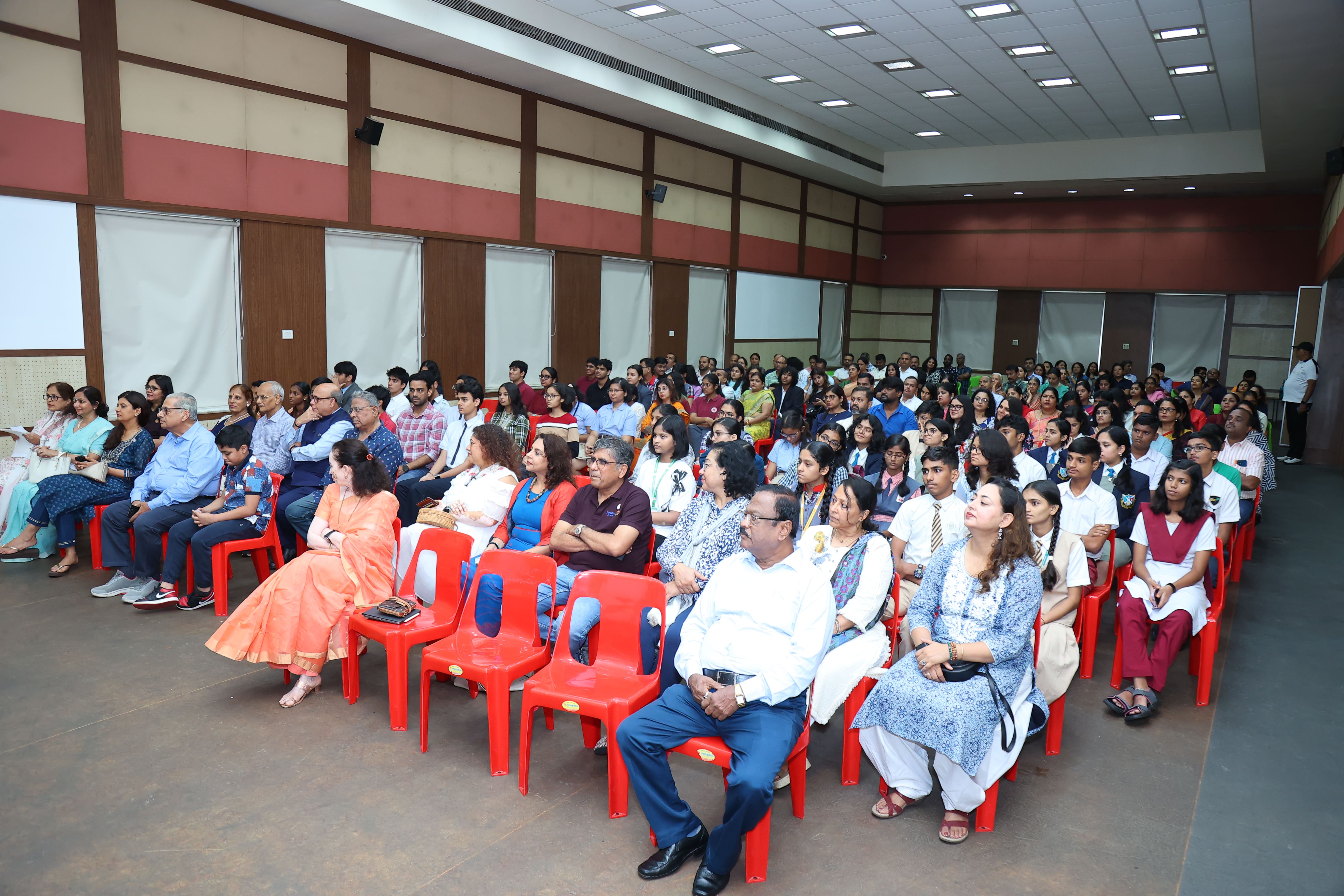 Hiranandani Foundation School